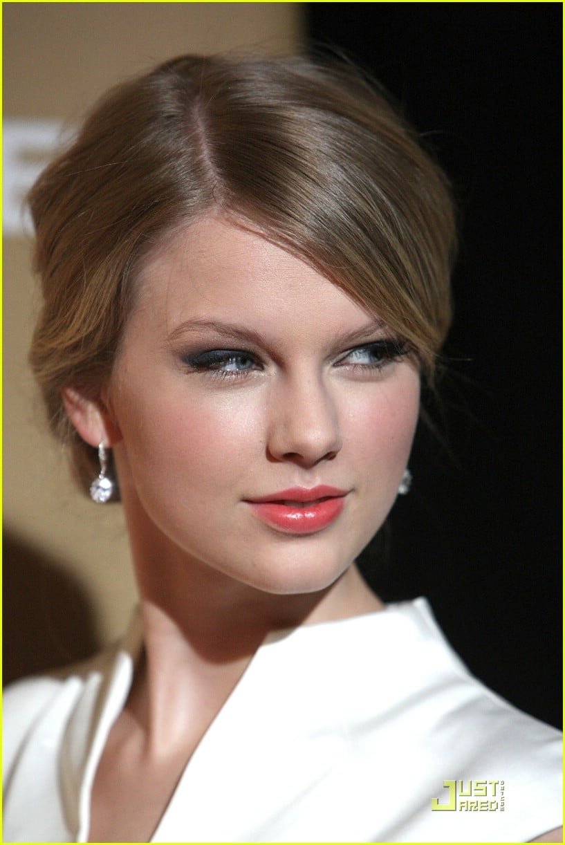 Taylor Swift is a CNN Hero | Photo 13641 - Photo Gallery | Just Jared Jr.