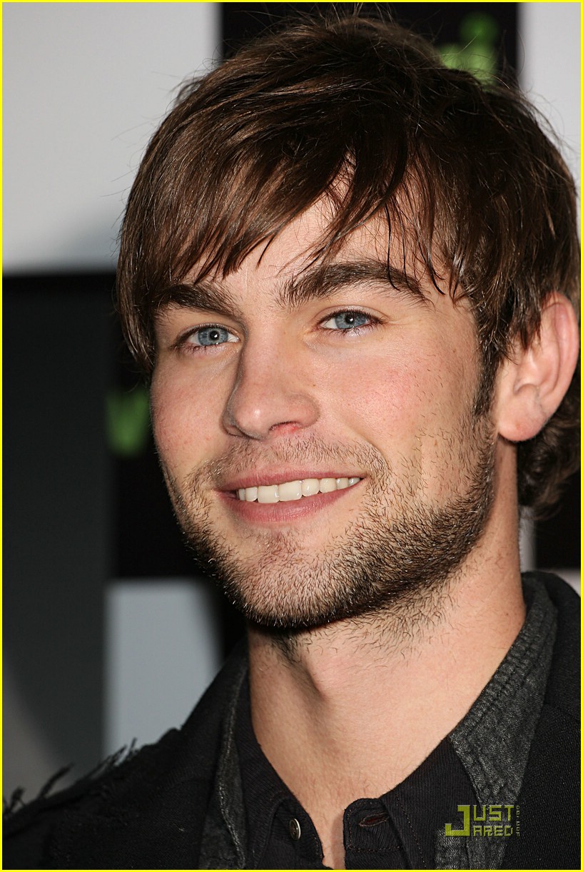Chace Crawford Lights Up Oxford Street | Photo 6491 - Photo Gallery ...