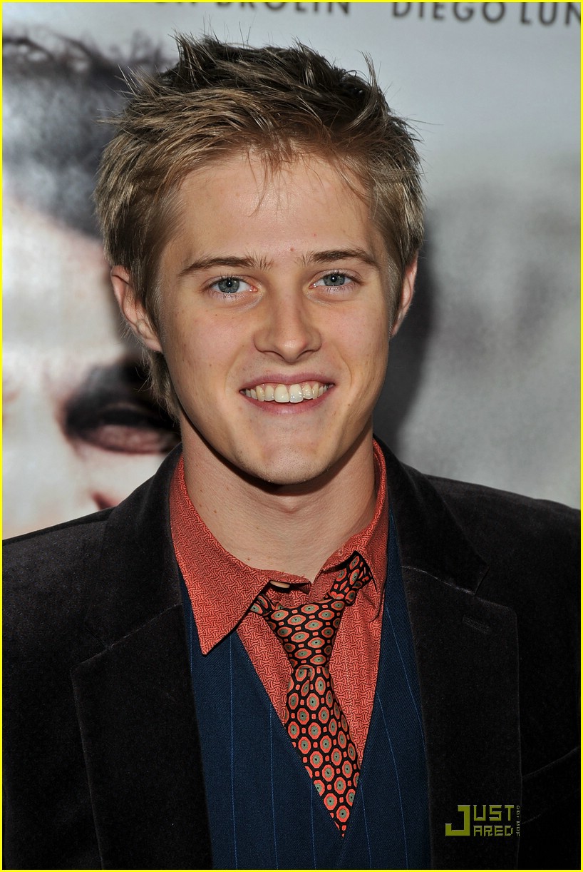 Lucas Grabeel is Danny Nicoletta | Photo 6131 - Photo Gallery | Just ... Lucas Grabeel is Danny Nicoletta | Photo 6131 - Photo Gallery | Just ...