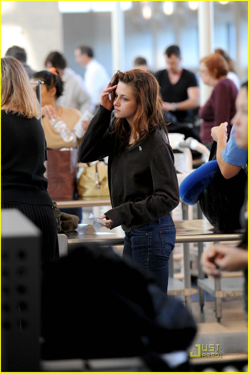 Kristen Stewart is Proud of Twilight | Photo 10991 - Photo Gallery ...