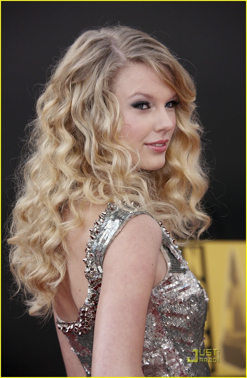 Taylor Swift - 2008 American Music Awards | Photo 15051 - Photo Gallery ...
