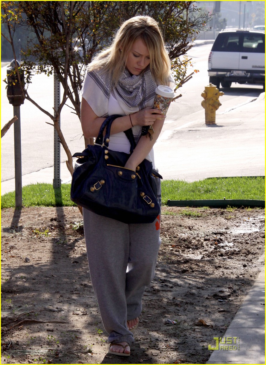 Hilary Duff Crushes on Chuck Bass | Photo 29131 - Photo Gallery | Just ...
