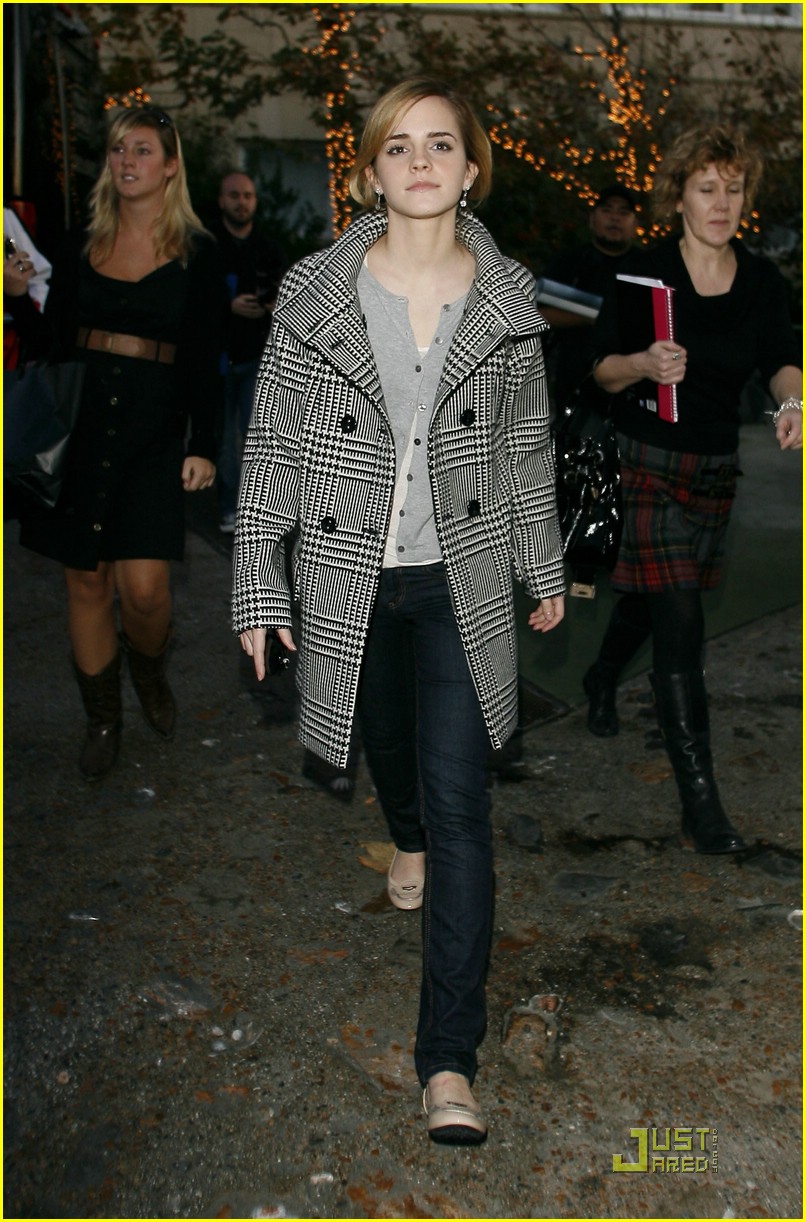 Full Sized Photo of emma watson santa monica 08 | Emma Watson is Santa ...