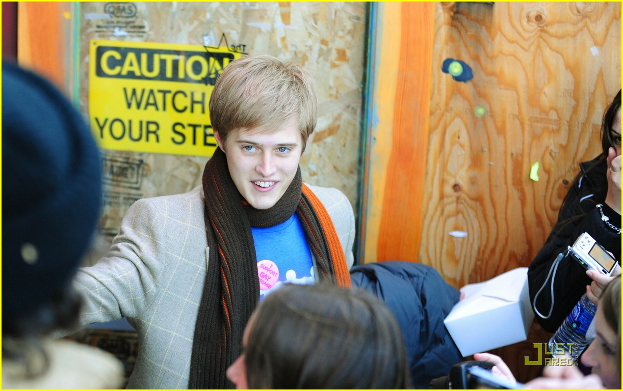 Lucas Grabeel is a Sundance Star | Photo 53271 - Photo Gallery | Just ...