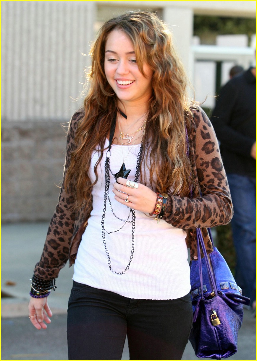 Miley Cyrus Has A Girl's Day Out | Photo 50871 - Photo Gallery | Just ...