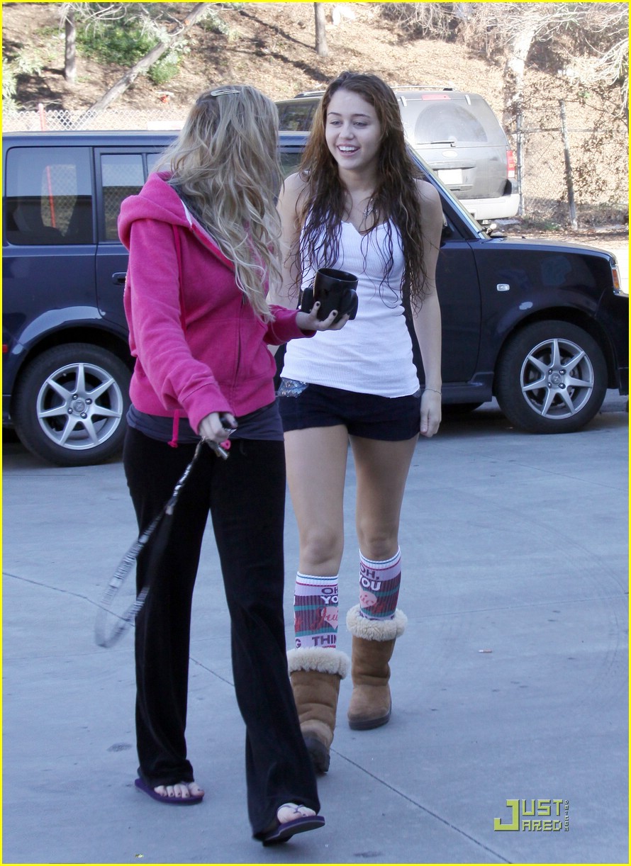 Miley Cyrus: Pilates Practice Makes Perfect | Photo 49481 - Photo ...