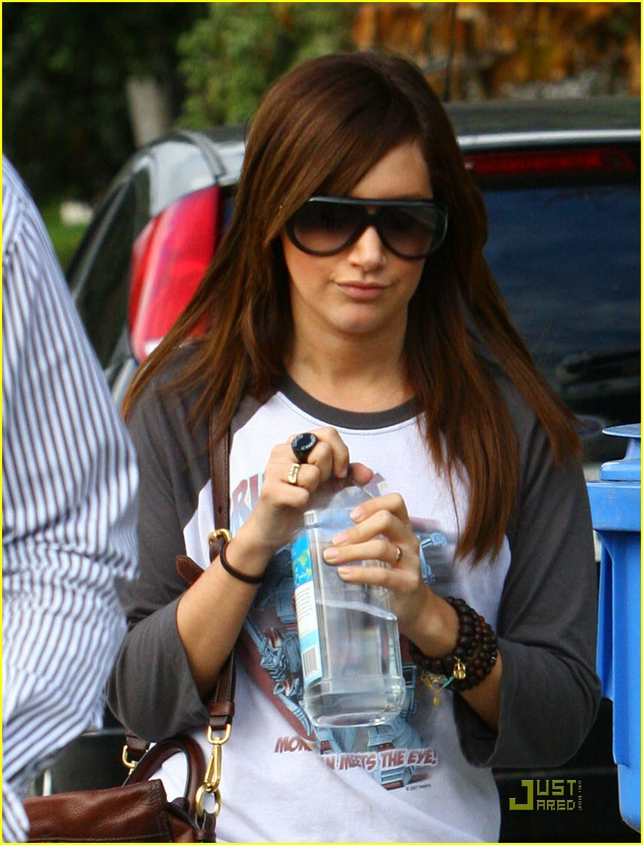 Ashley Tisdale & Jared Murillo Hit Up Hospital | Photo 57011 - Photo ...