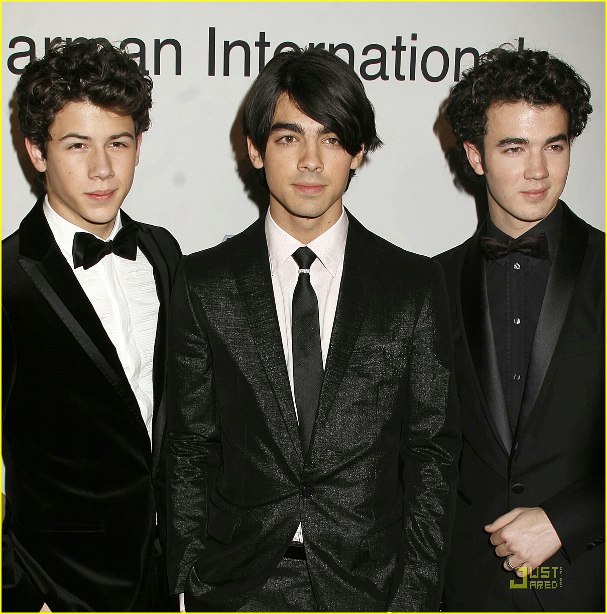 The Jonas Brothers Honor Clive Davis | Photo 66931 - Photo Gallery ...