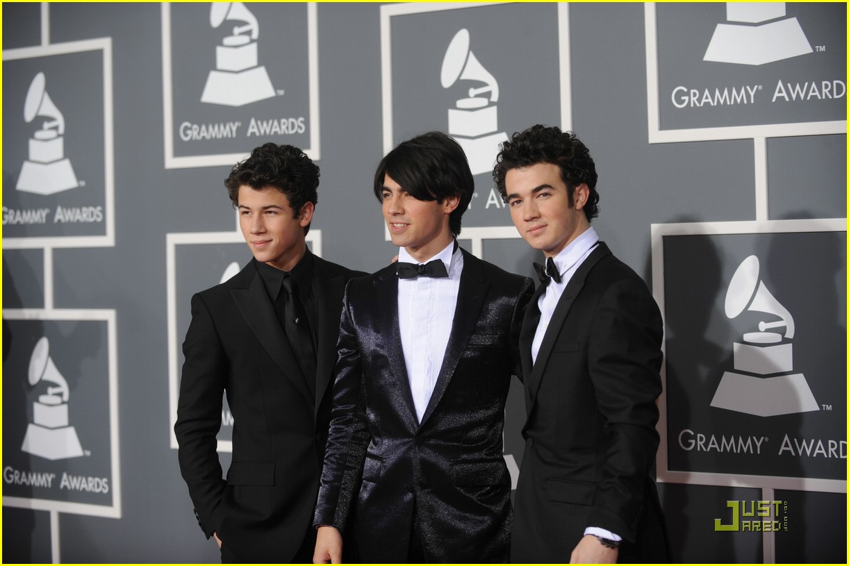 Jonas Brothers 'Burn Up' the Grammys | Photo 68391 - Photo Gallery ...