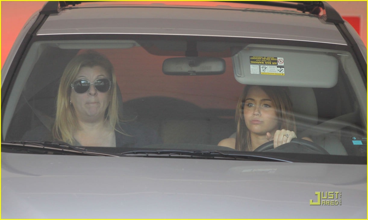 Miley Cyrus is Pilates Pretty | Photo 76641 - Photo Gallery | Just ...