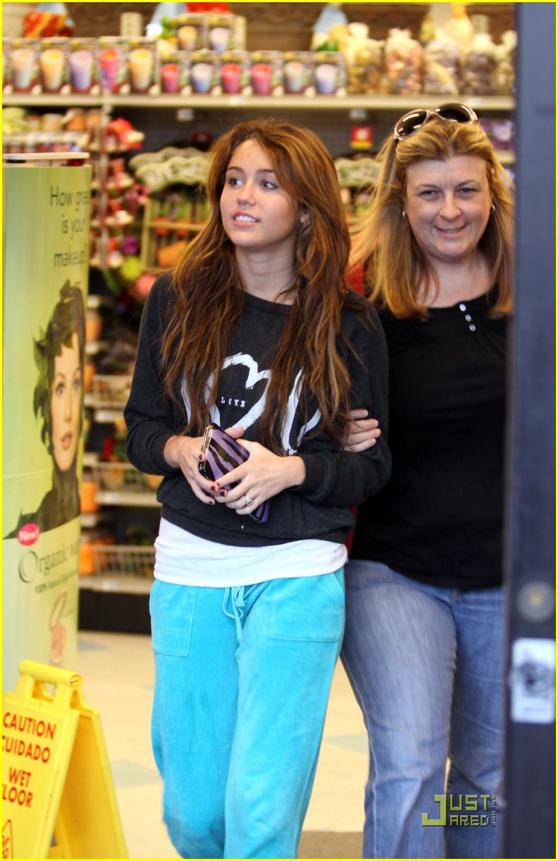 Miley Cyrus is Rite Aid Awesome | Photo 75631 - Photo Gallery | Just ...