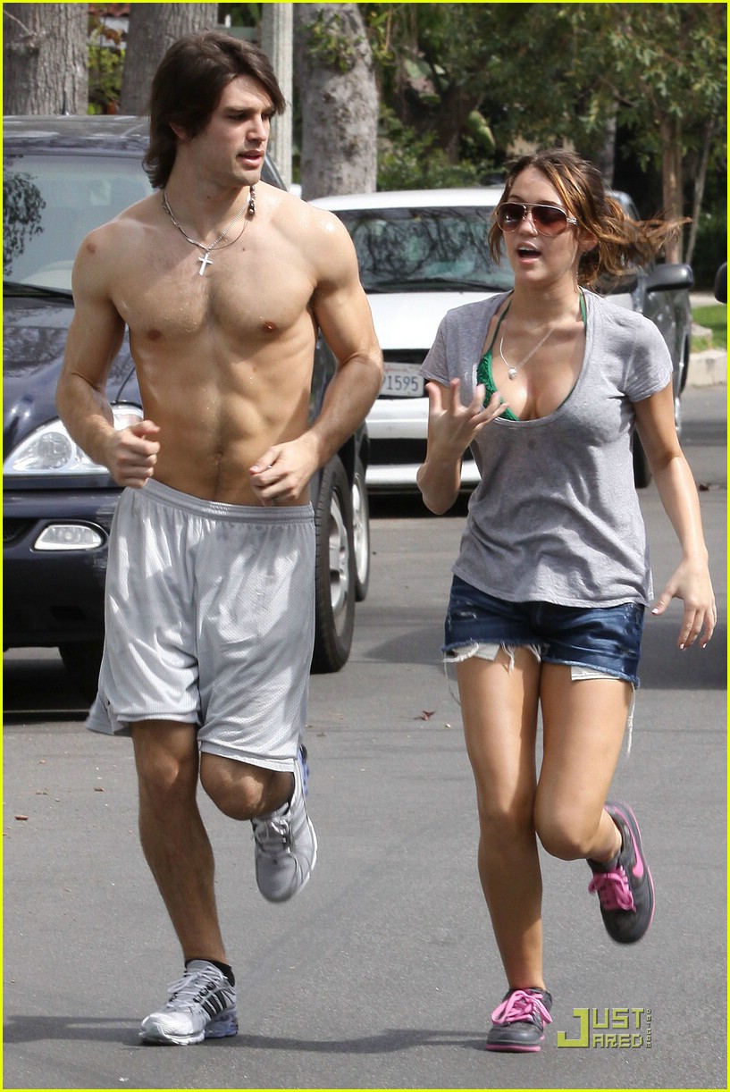 Miley Cyrus & Justin Gaston: Running Mates | Photo 86371 - Photo ...