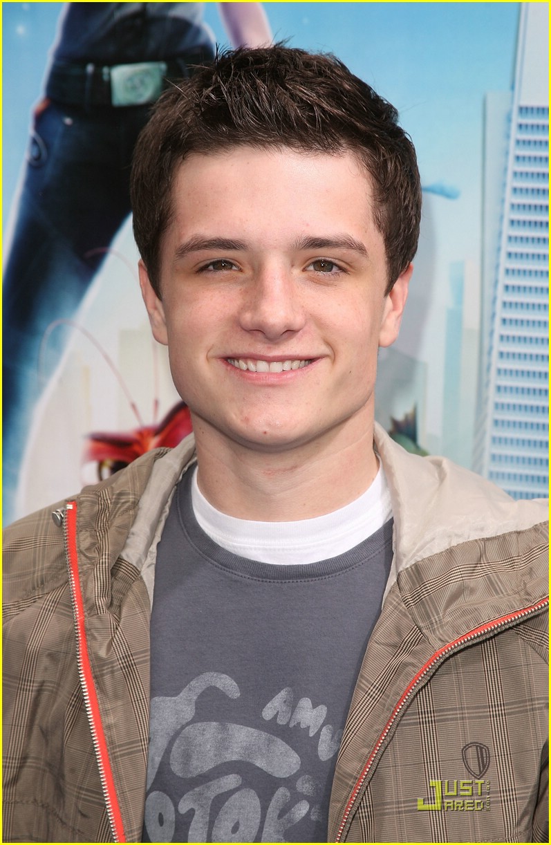 Full Sized Photo of josh hutcherson monsters aliens 01 | Josh ...