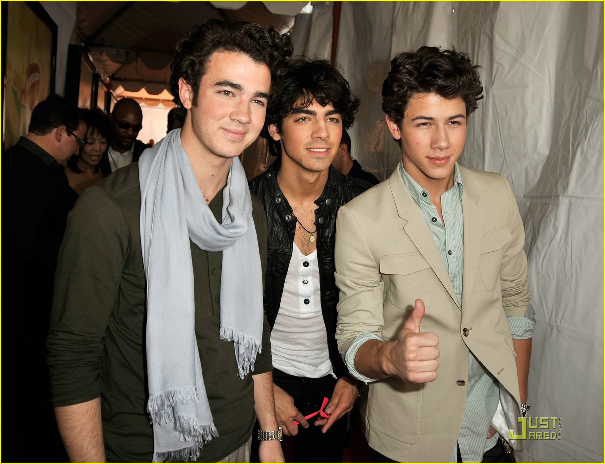 Jonas Brothers - 2009 Kids' Choice Awards | Photo 110831 - Photo ...