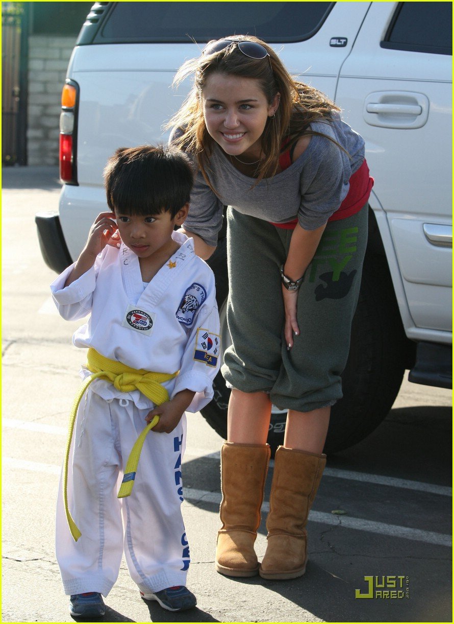 Miley Cyrus: Karate Chop! | Photo 95421 - Photo Gallery | Just Jared Jr.