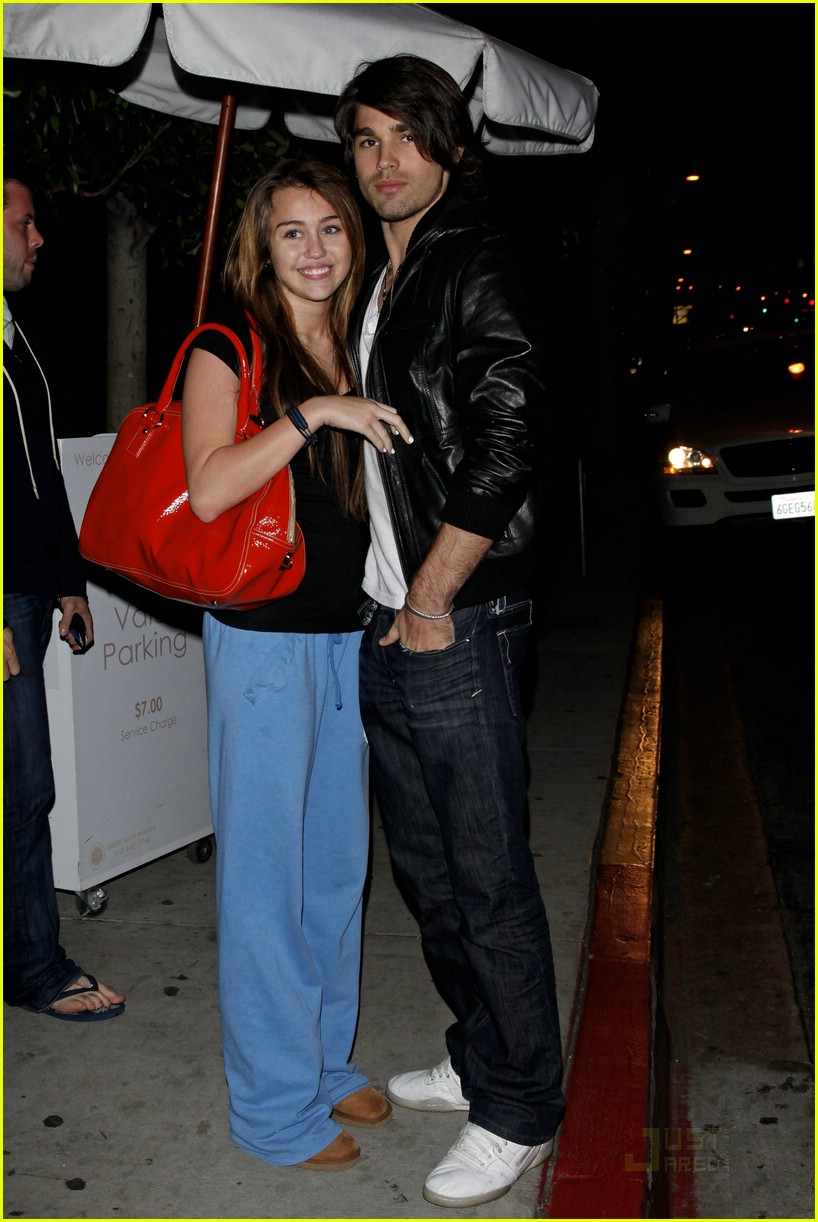 Miley Cyrus & Justin Gaston: Milkshake Mates | Photo 92651 - Photo ...
