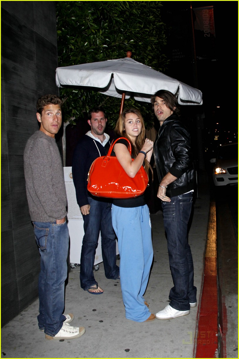 Miley Cyrus & Justin Gaston: Milkshake Mates | Photo 92671 - Photo ...