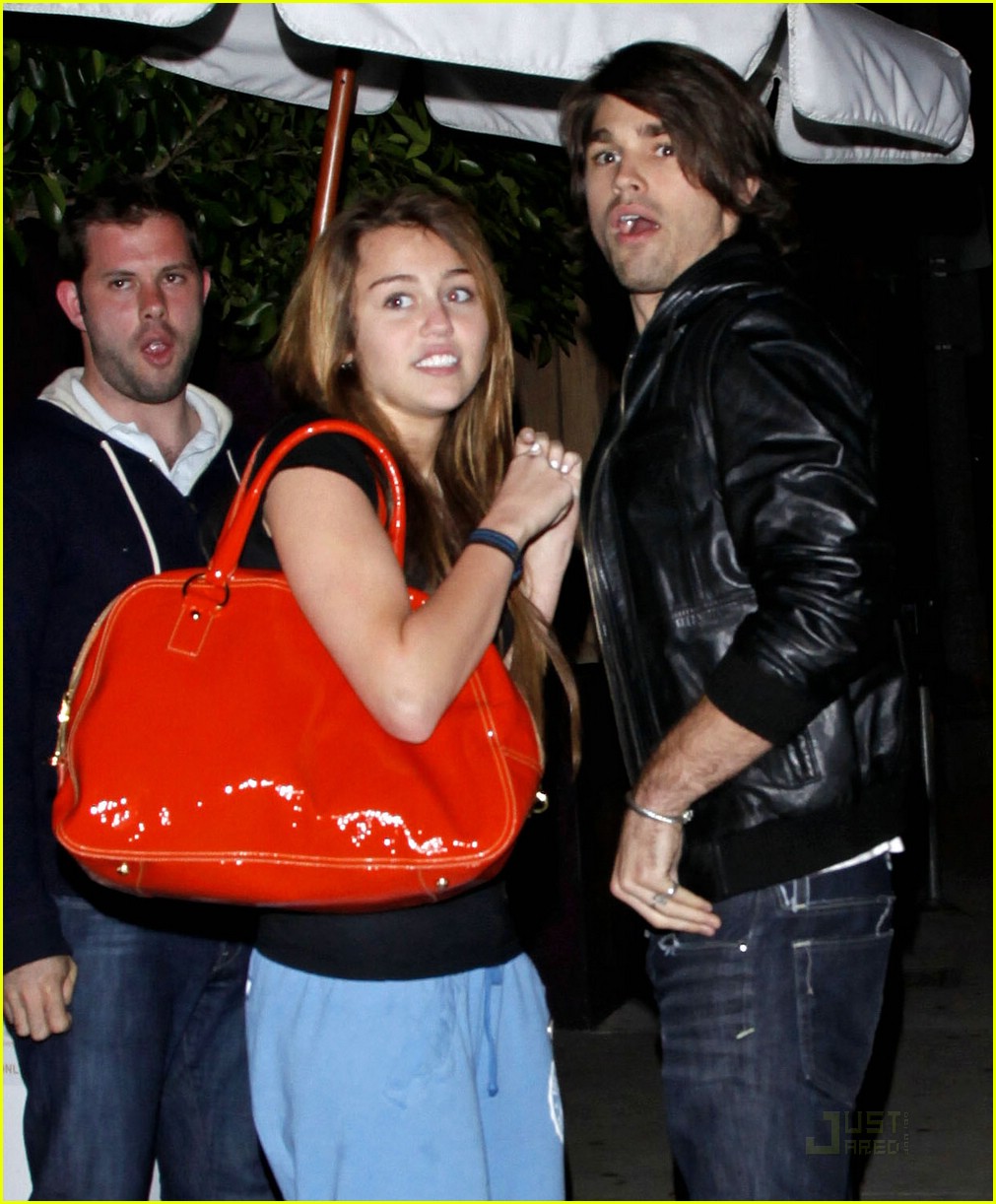 Miley Cyrus & Justin Gaston: Milkshake Mates | Photo 92691 - Photo ...