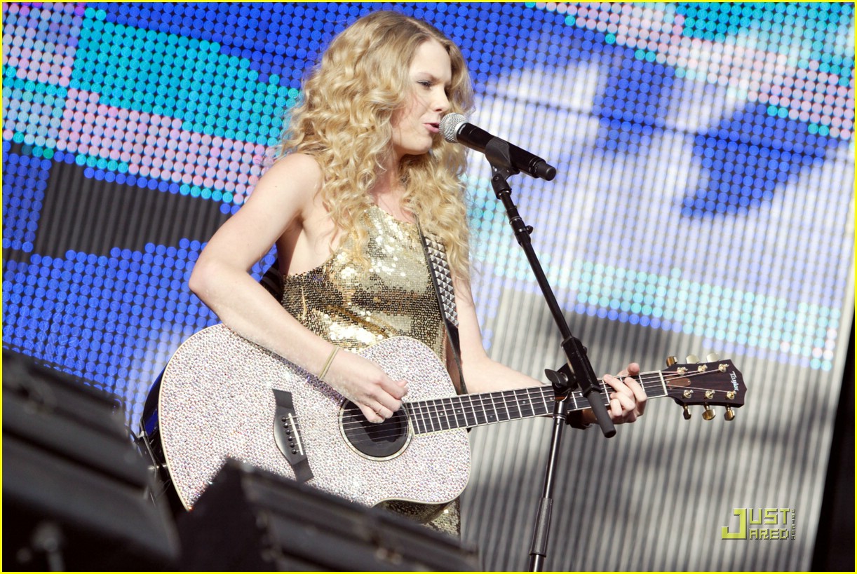 Full Sized Photo of taylor swift sound relief 04 | Taylor Swift Sings ...
