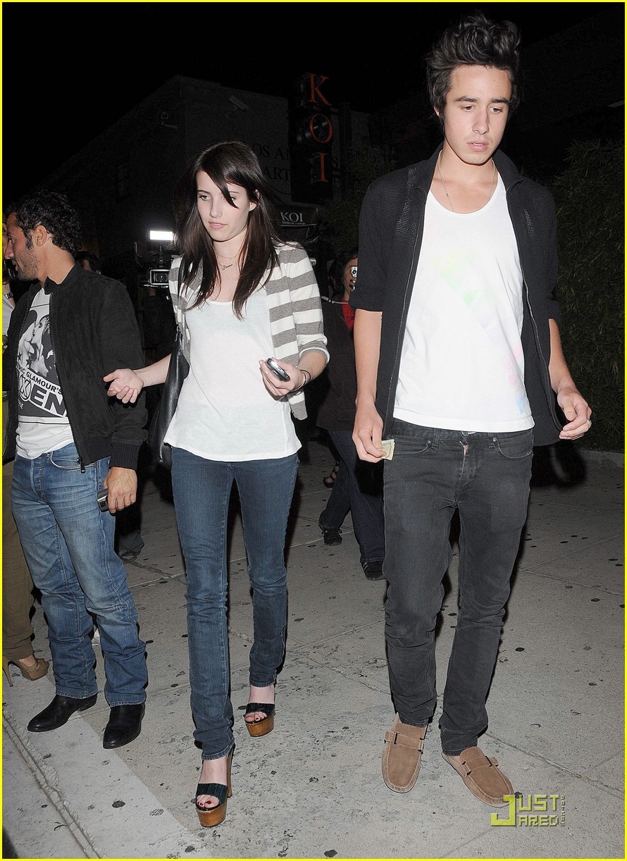 Emma Roberts is Koi Cute | Photo 138281 - Photo Gallery | Just Jared Jr.