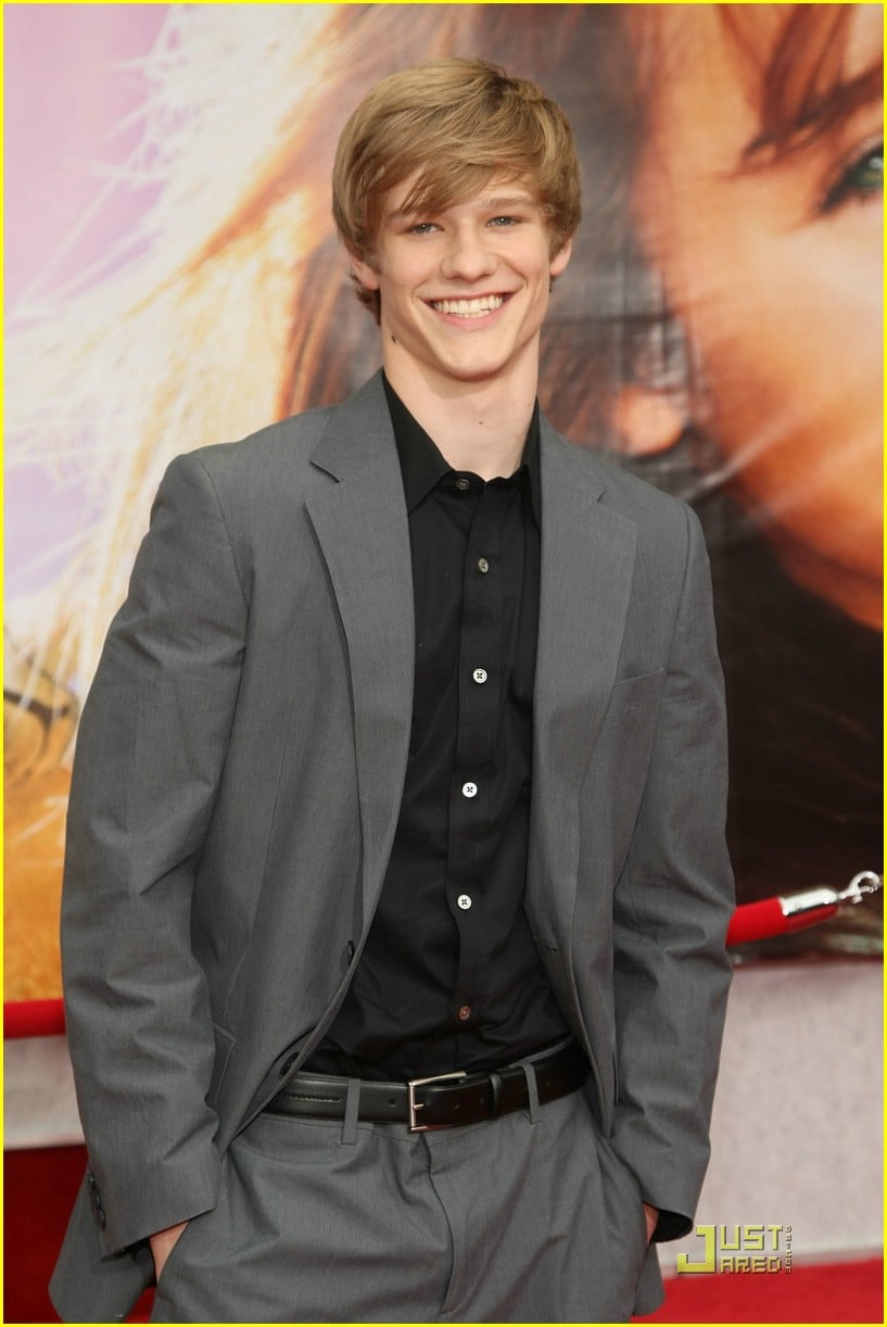 Lucas Till Crushes on Taylor Swift | Photo 117991 - Photo Gallery ...