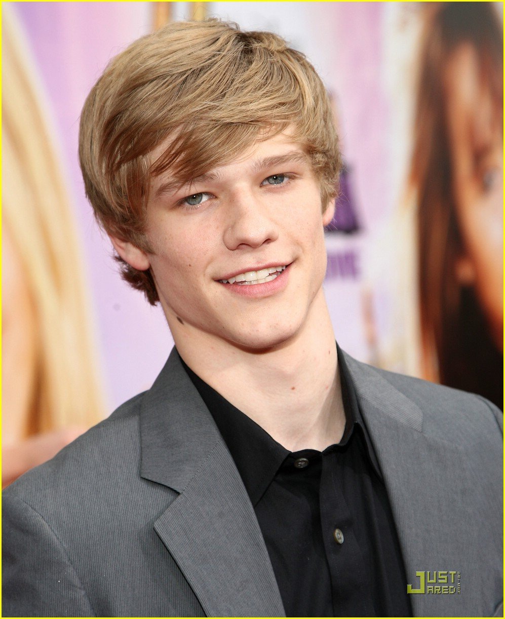 Lucas Till Crushes on Taylor Swift | Photo 118011 - Photo Gallery ...