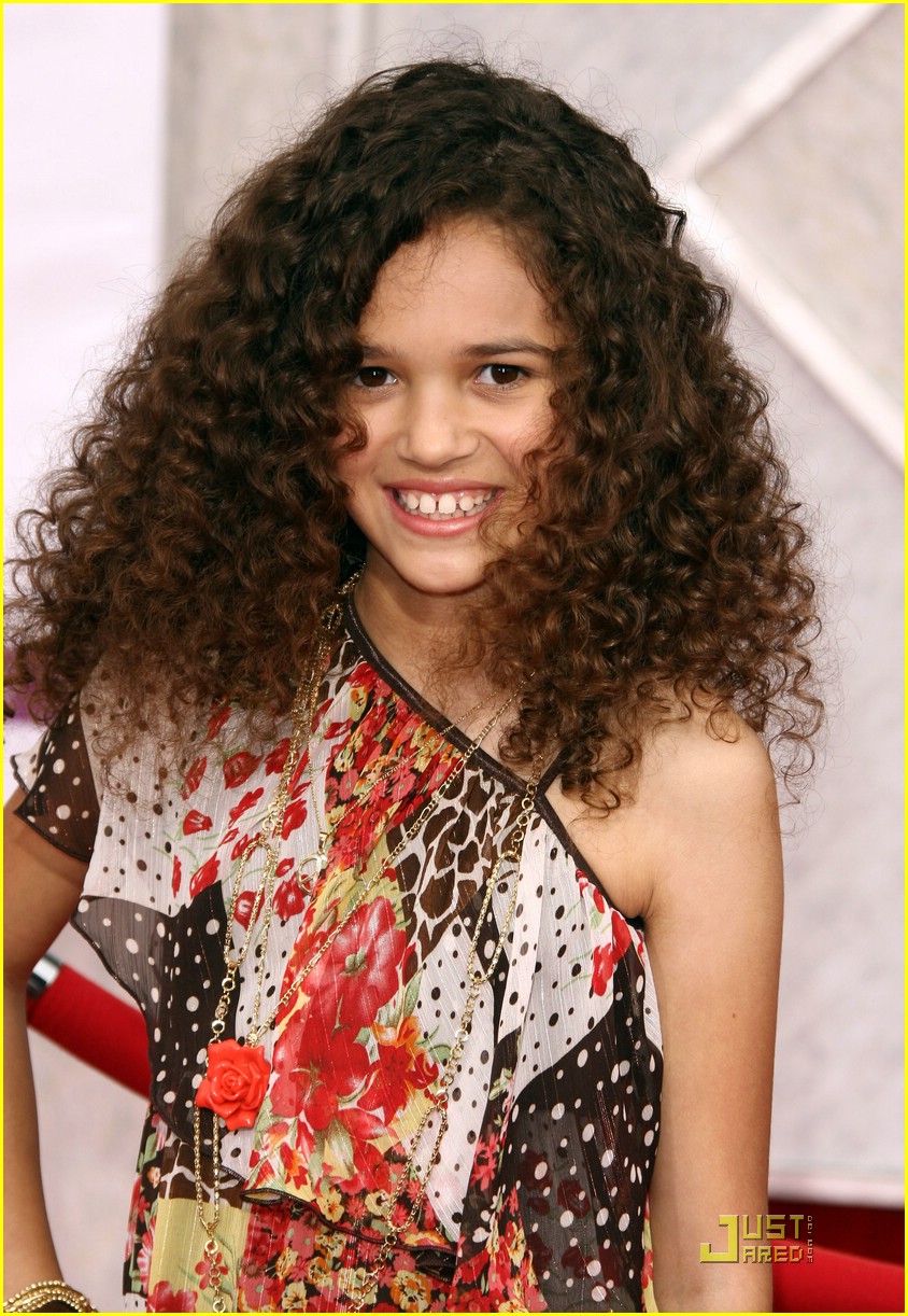 Full Sized Photo of madison pettis hm premiere 01 | Madison Pettis ...