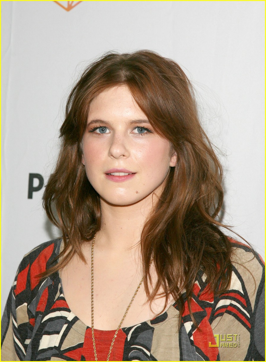 Magda Apanowicz is Caprica Cute | Photo 136261 - Photo Gallery | Just ...