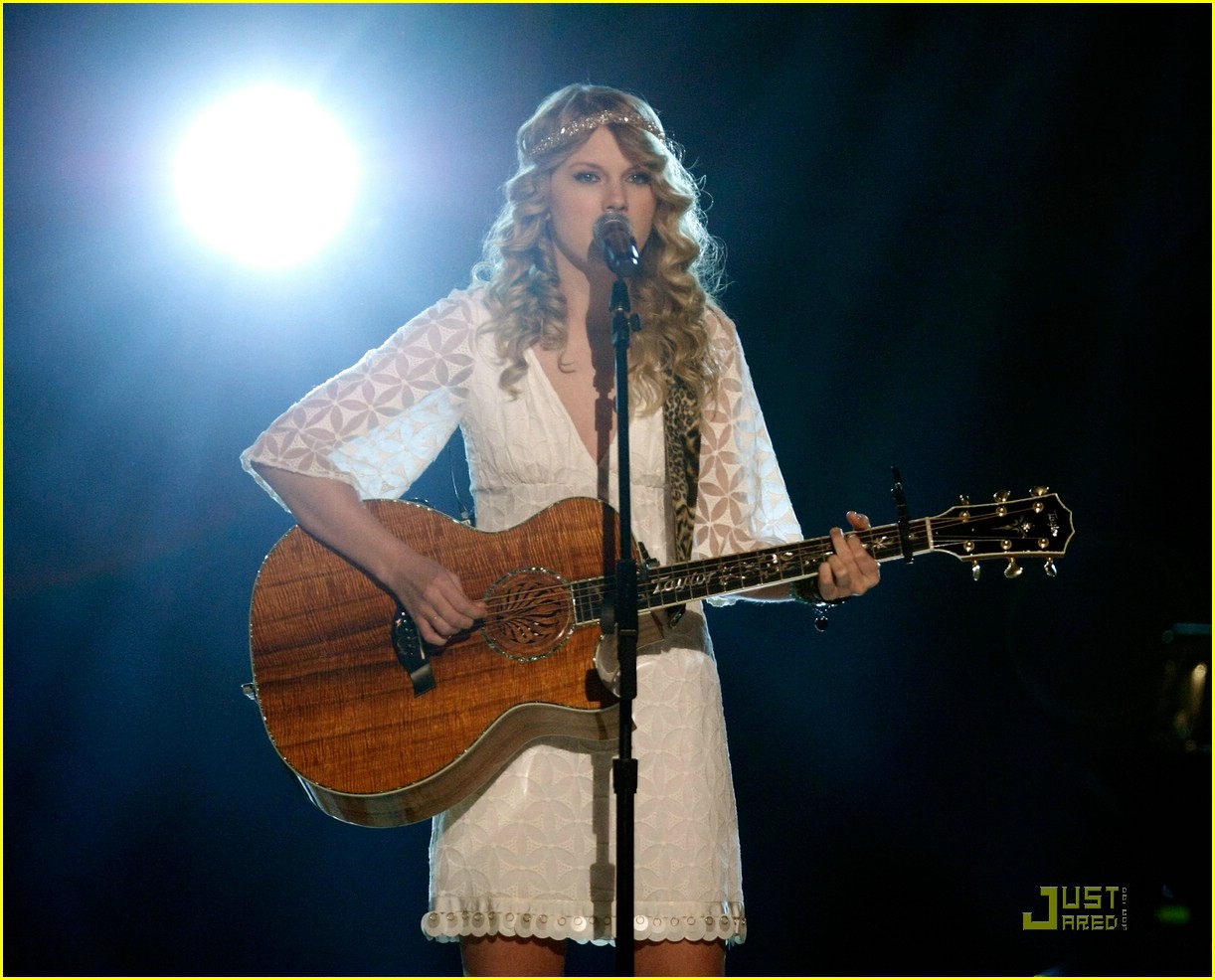 Full Sized Photo of taylor swift george strait 08 | Taylor Swift Honors ...