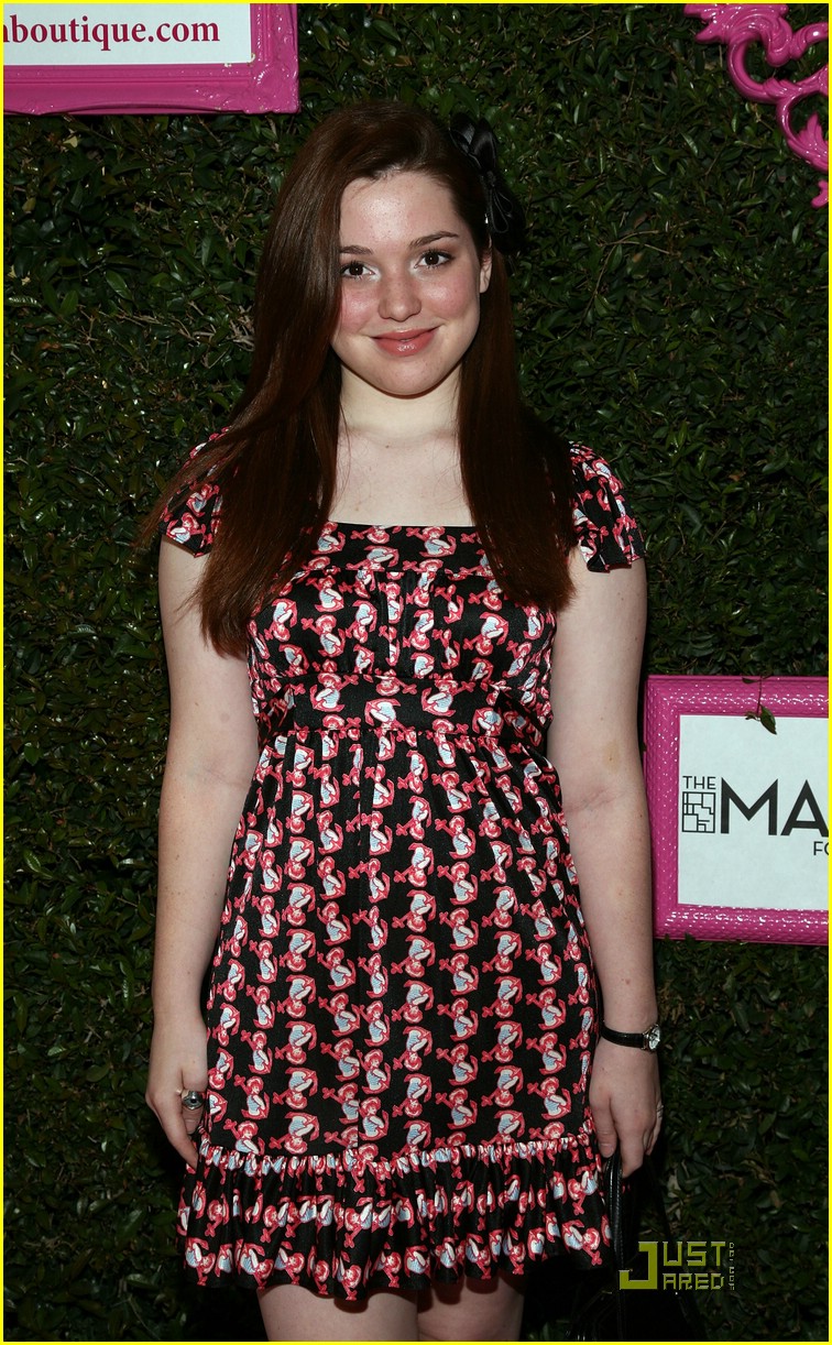Jennifer Stone is Quite A Catch | Photo 149571 - Photo Gallery | Just ...