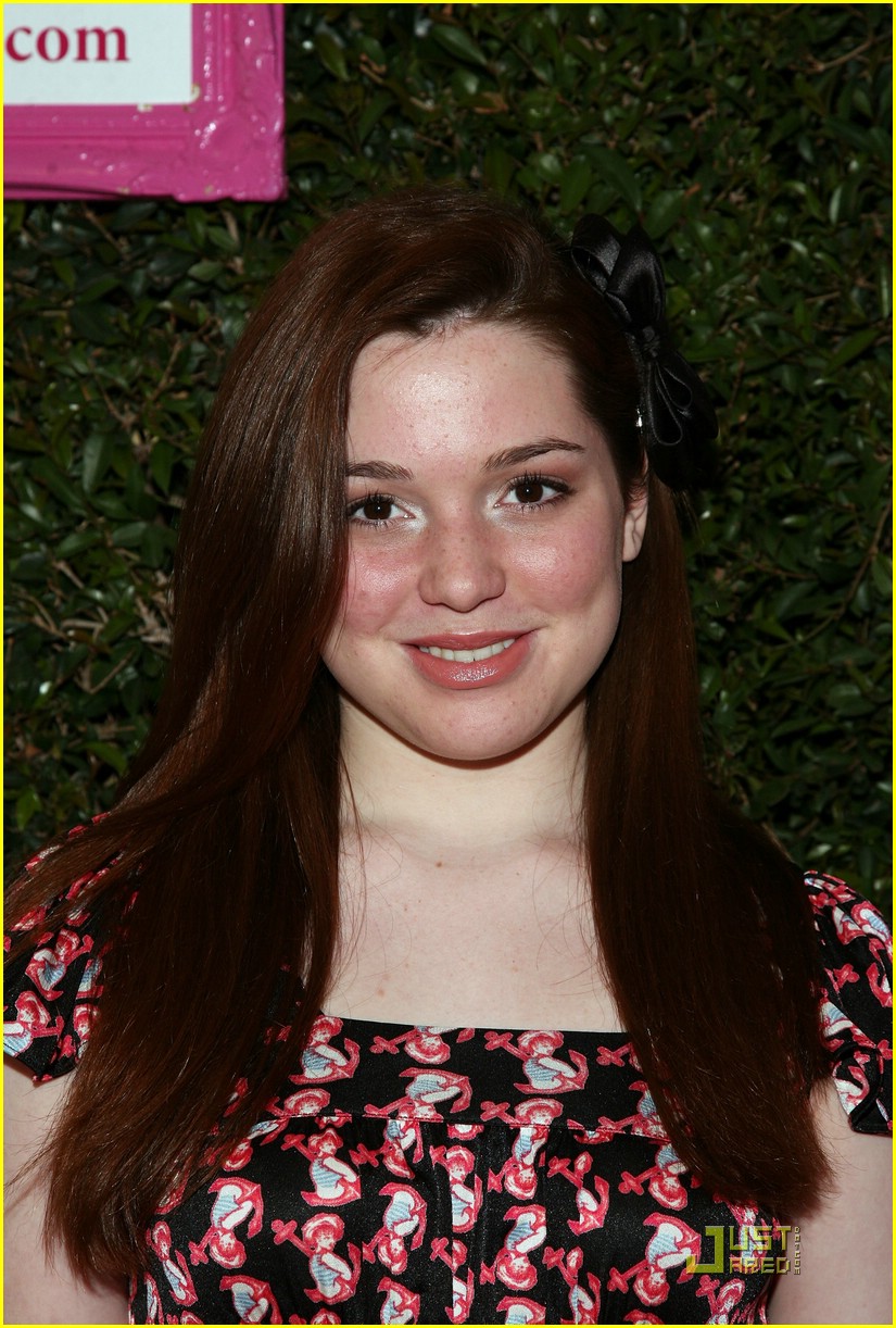 Full Sized Photo of jennifer stone quite catch 02 | Jennifer Stone is ...