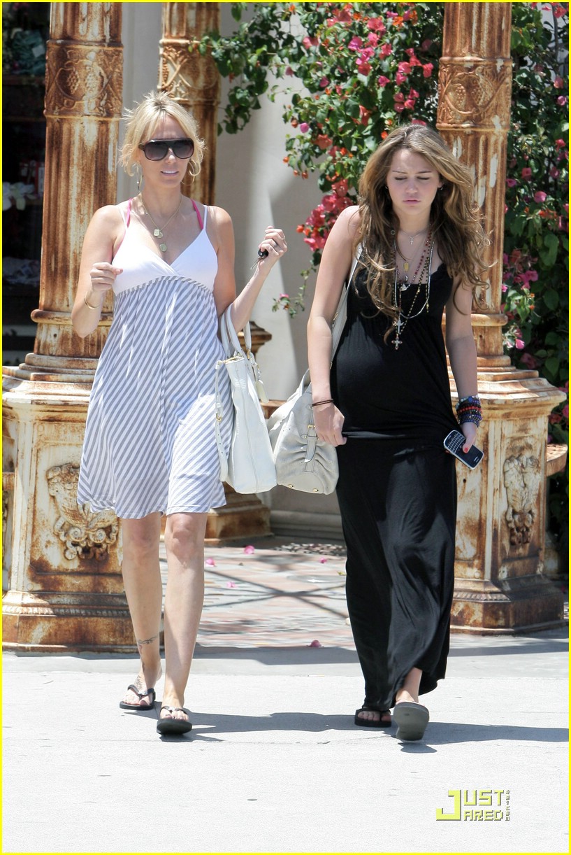 Miley Cyrus: Mommy & Me Time | Photo 168601 - Photo Gallery | Just ...