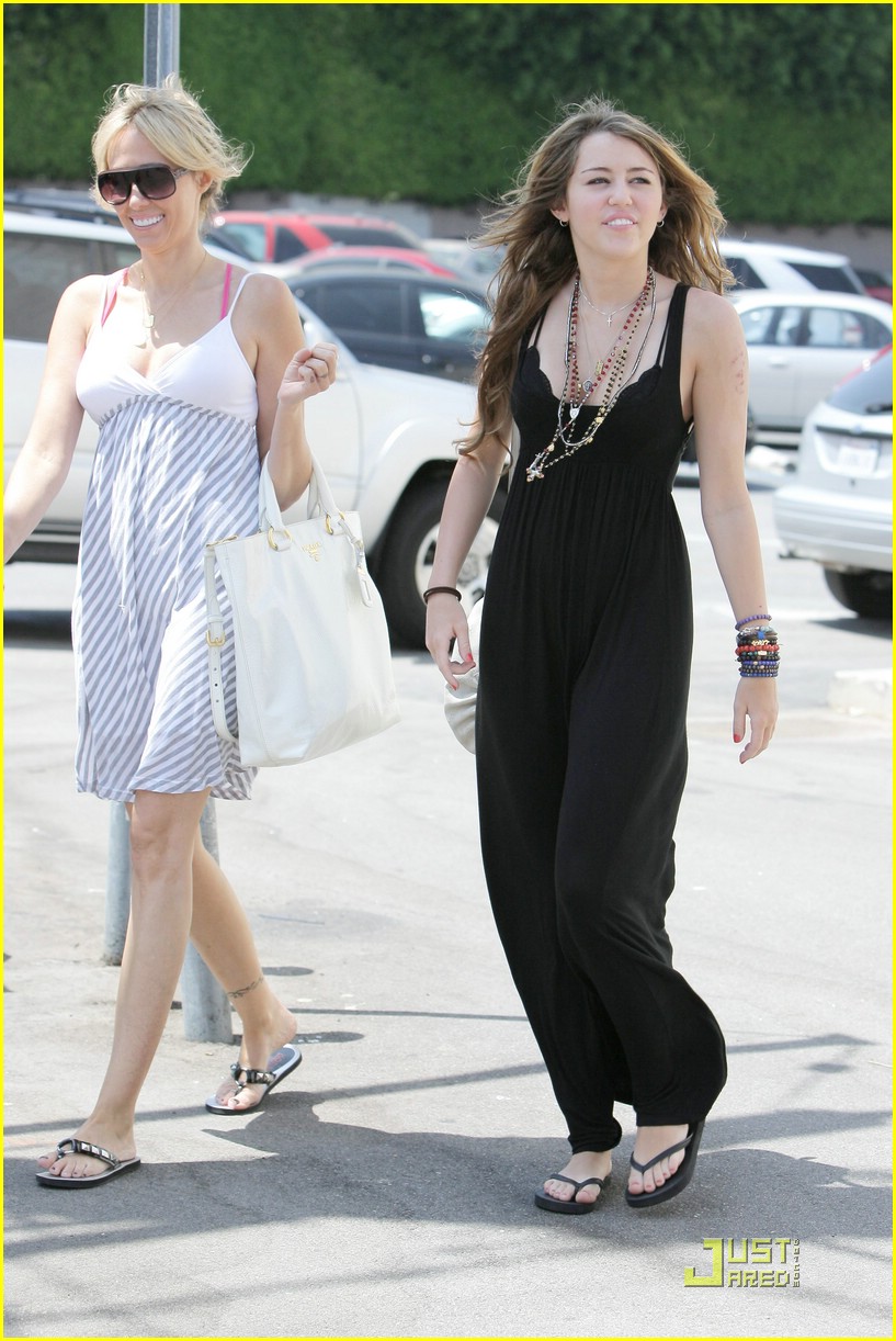 Miley Cyrus: Mommy & Me Time | Photo 168631 - Photo Gallery | Just ...