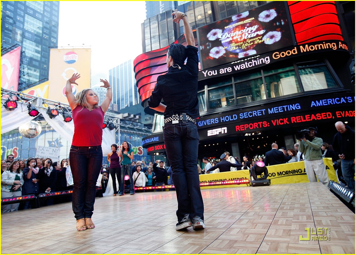 Shawn Johnson Wins Dancing!!! | Photo 166081 - Photo Gallery | Just ...