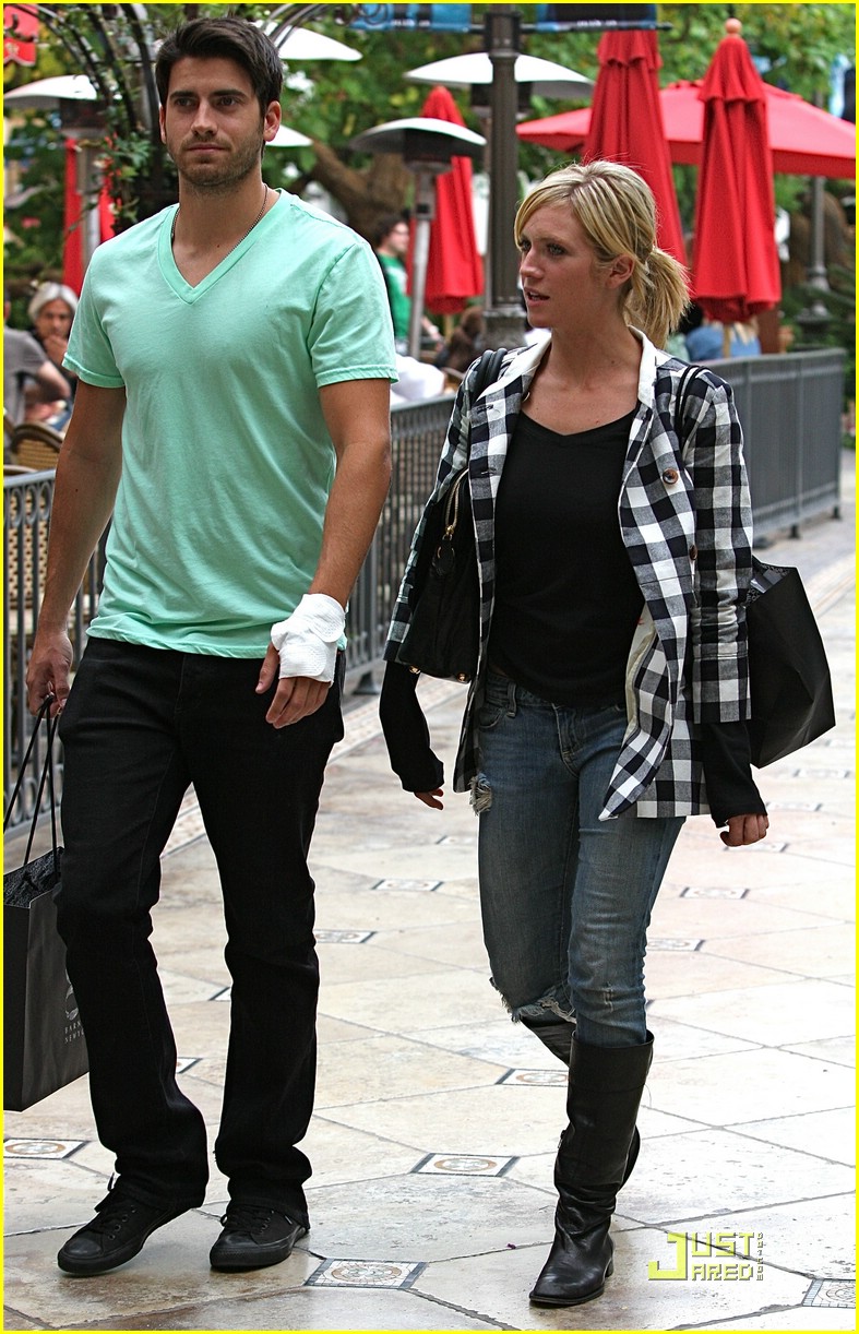 Brittany Snow & Ryan Rottman: Barney's Buds | Photo 179021 - Photo ...