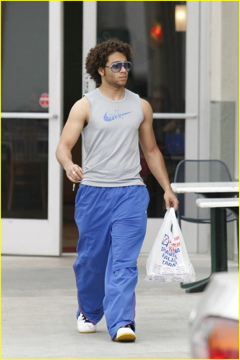 Corbin Bleu To Guest on Phineas & Ferb | Photo 185821 - Photo Gallery ...