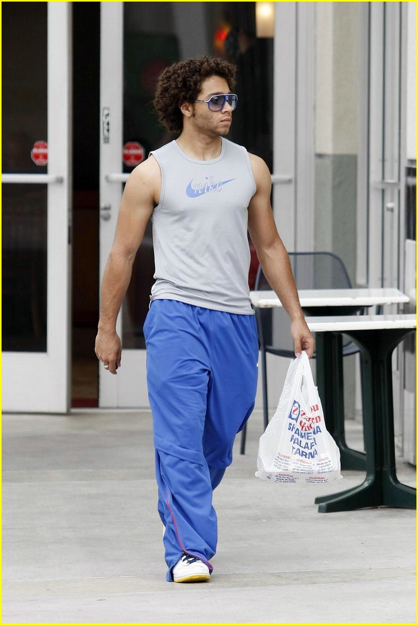 Corbin Bleu To Guest on Phineas & Ferb | Photo 185881 - Photo Gallery ...