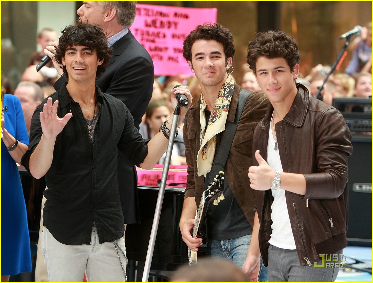 The Jonas Brothers Take on The Today Show | Photo 198041 - Photo ...