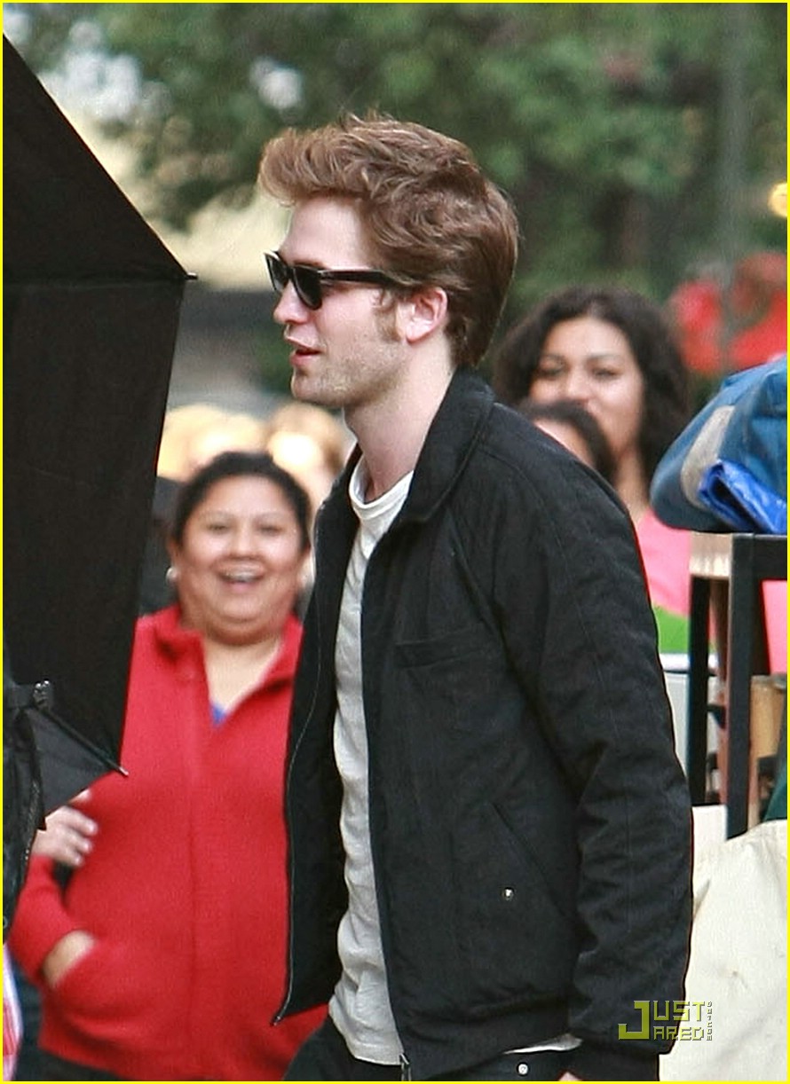 Robert Pattinson Roughs Up for Remember Me | Photo 194861 - Photo ...