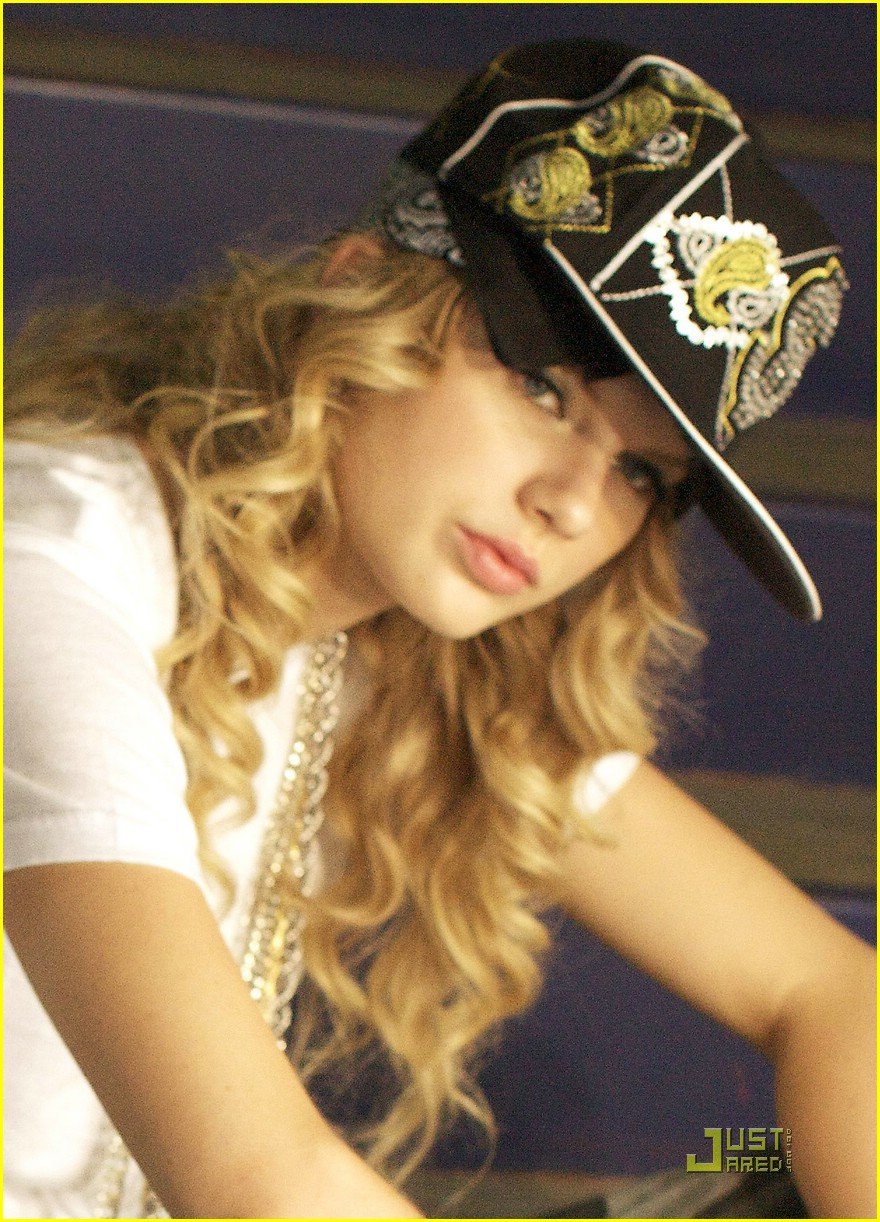 Taylor Swift Teams Up with T-Pain | Photo 188051 - Photo Gallery | Just ...