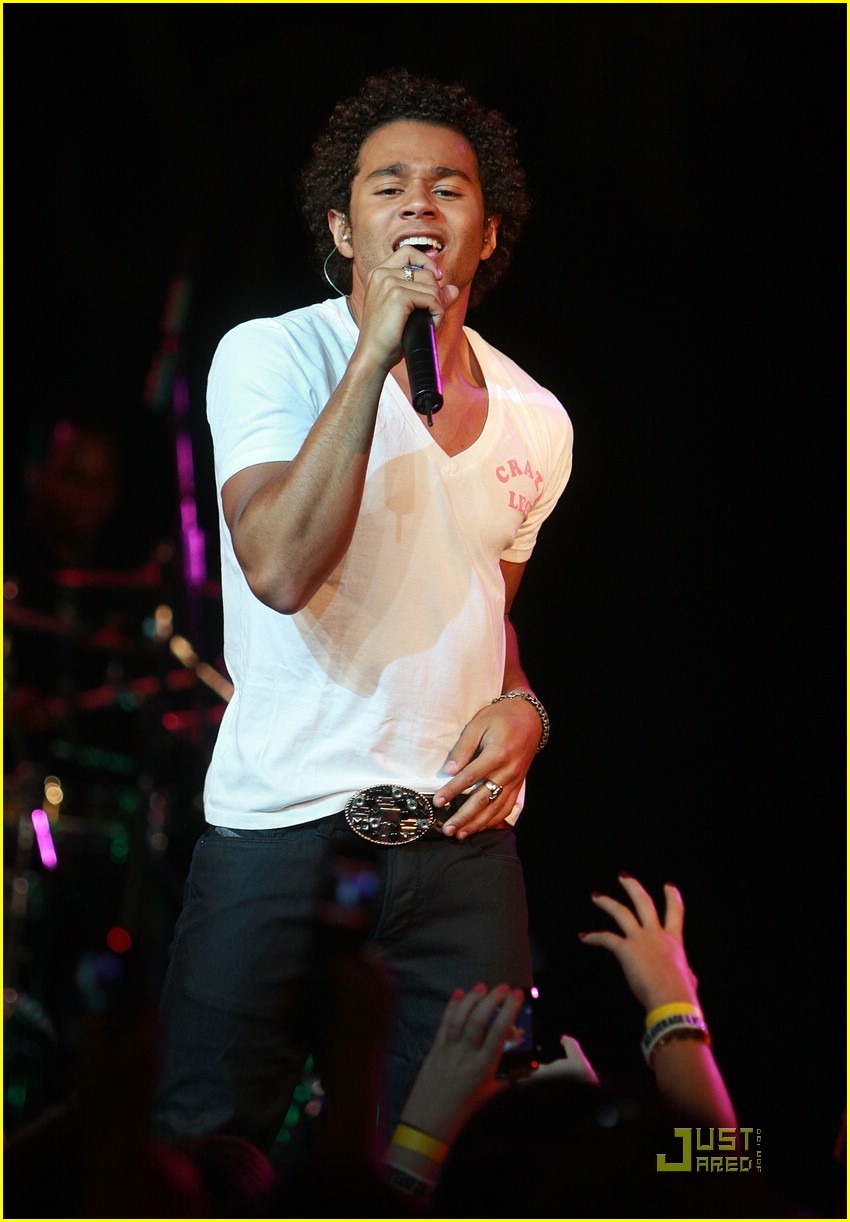 Corbin Bleu Is In Tune Photo 222321 Photo Gallery Just Jared Jr