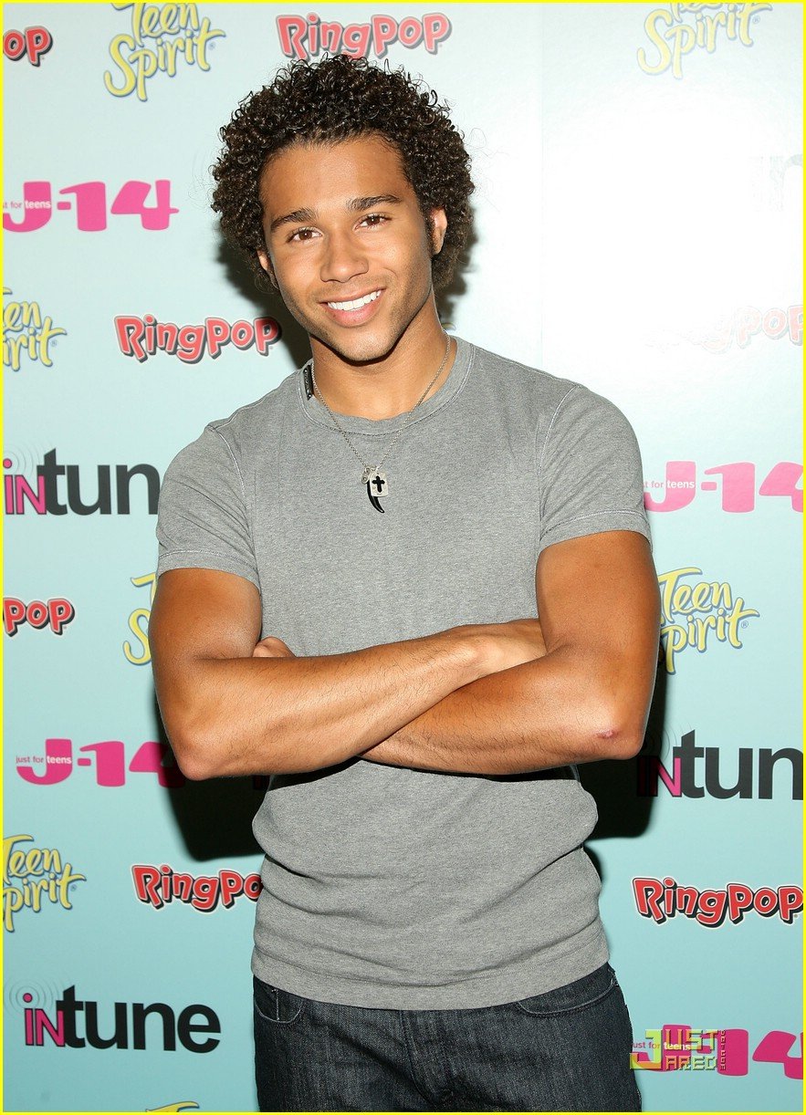 Corbin Bleu is In Tune | Photo 222331 - Photo Gallery | Just Jared Jr.