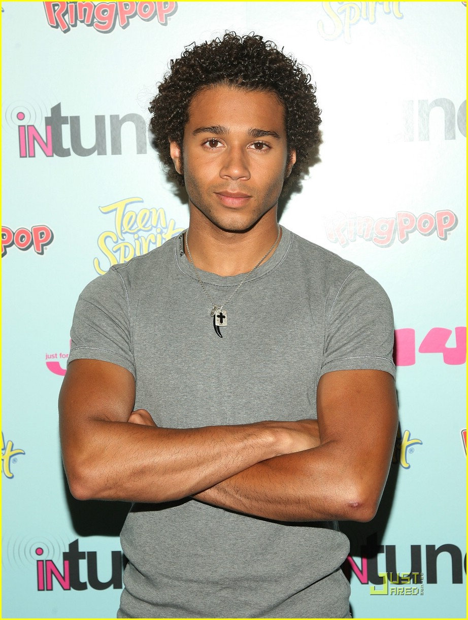 Corbin Bleu is In Tune | Photo 222471 - Photo Gallery | Just Jared Jr.