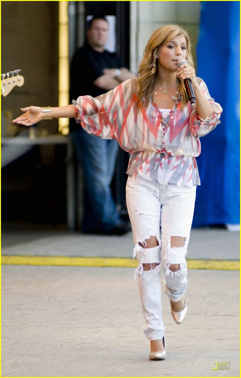 Jordan Pruitt Gets a Taste of Chicago | Photo 211041 - Photo Gallery ...