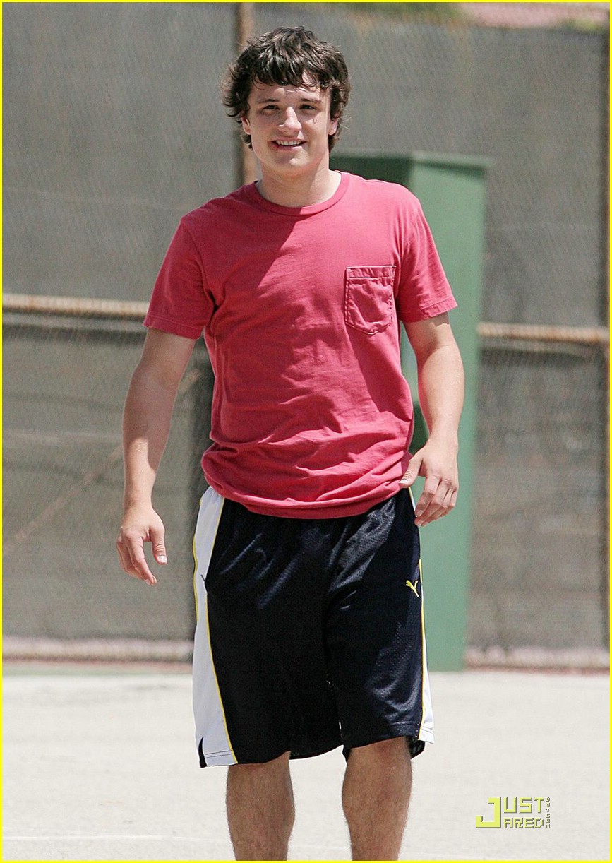 Josh Hutcherson is a Basketball Boy | Photo 227761 - Photo Gallery ...