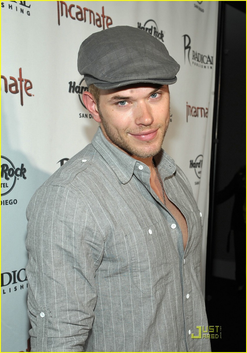 Full Sized Photo of kellan lutz radical event 06 | Kellan Lutz & Stan ... Full Sized Photo of kellan lutz radical event 06 | Kellan Lutz & Stan ...