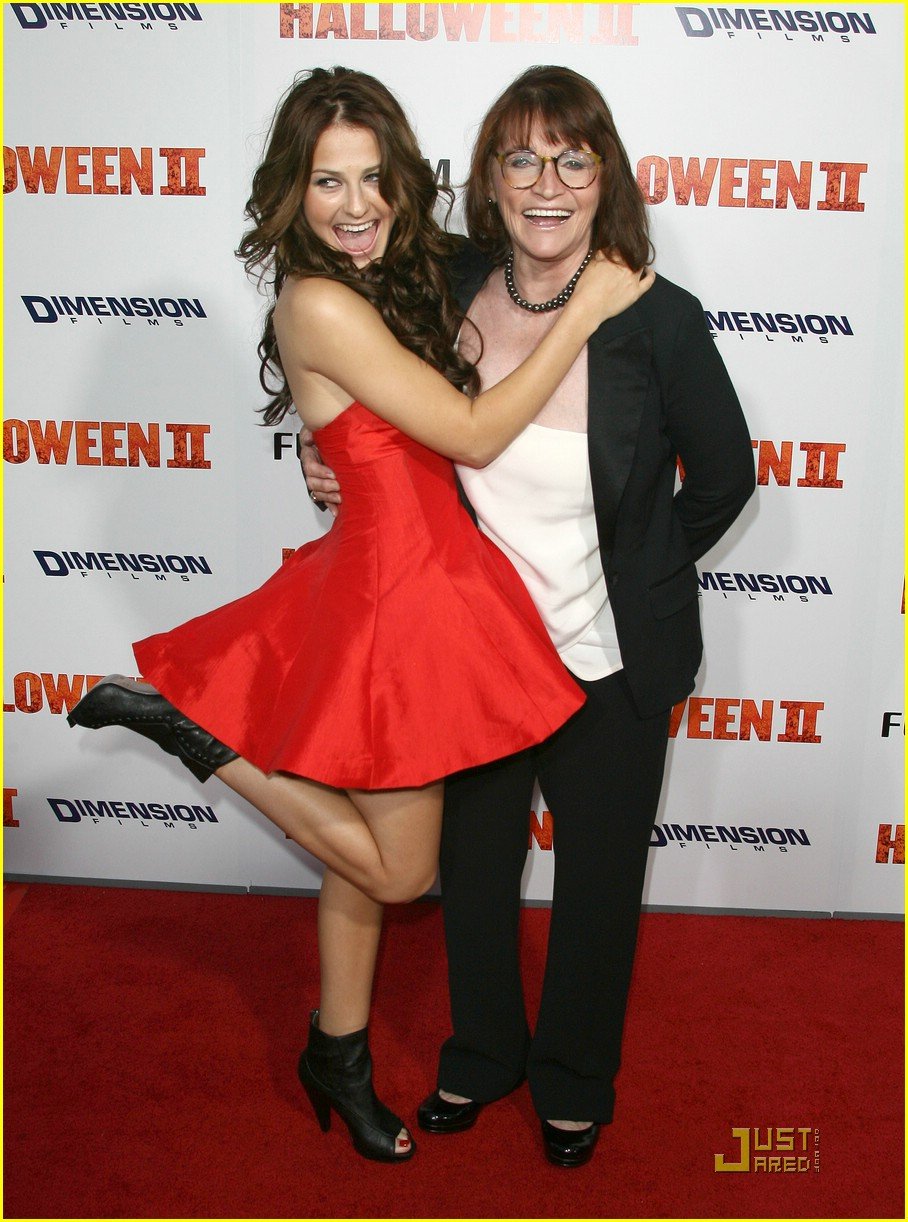 Scout Taylor-Compton is Ruby Red Hot | Photo 265991 - Photo Gallery ...