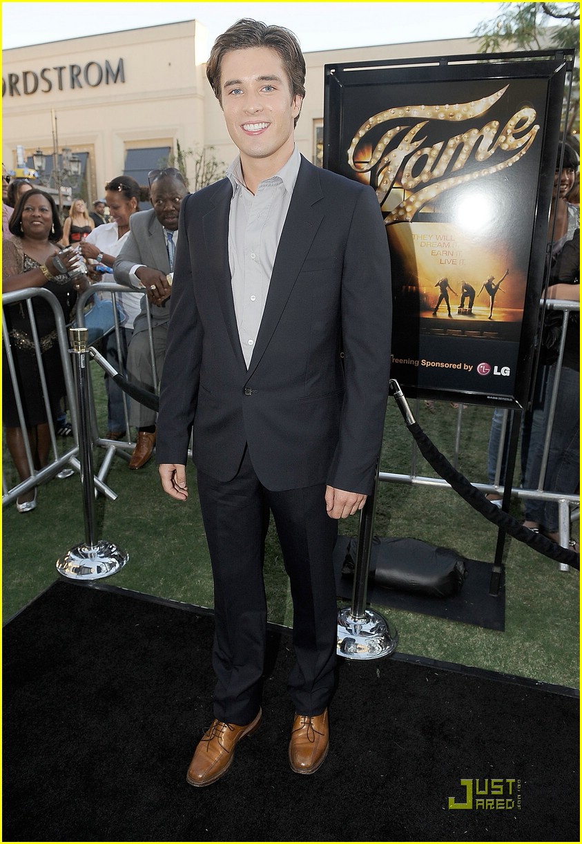 Collins Pennie & Paul McGill: Fame Friends | Photo 299111 - Photo ...