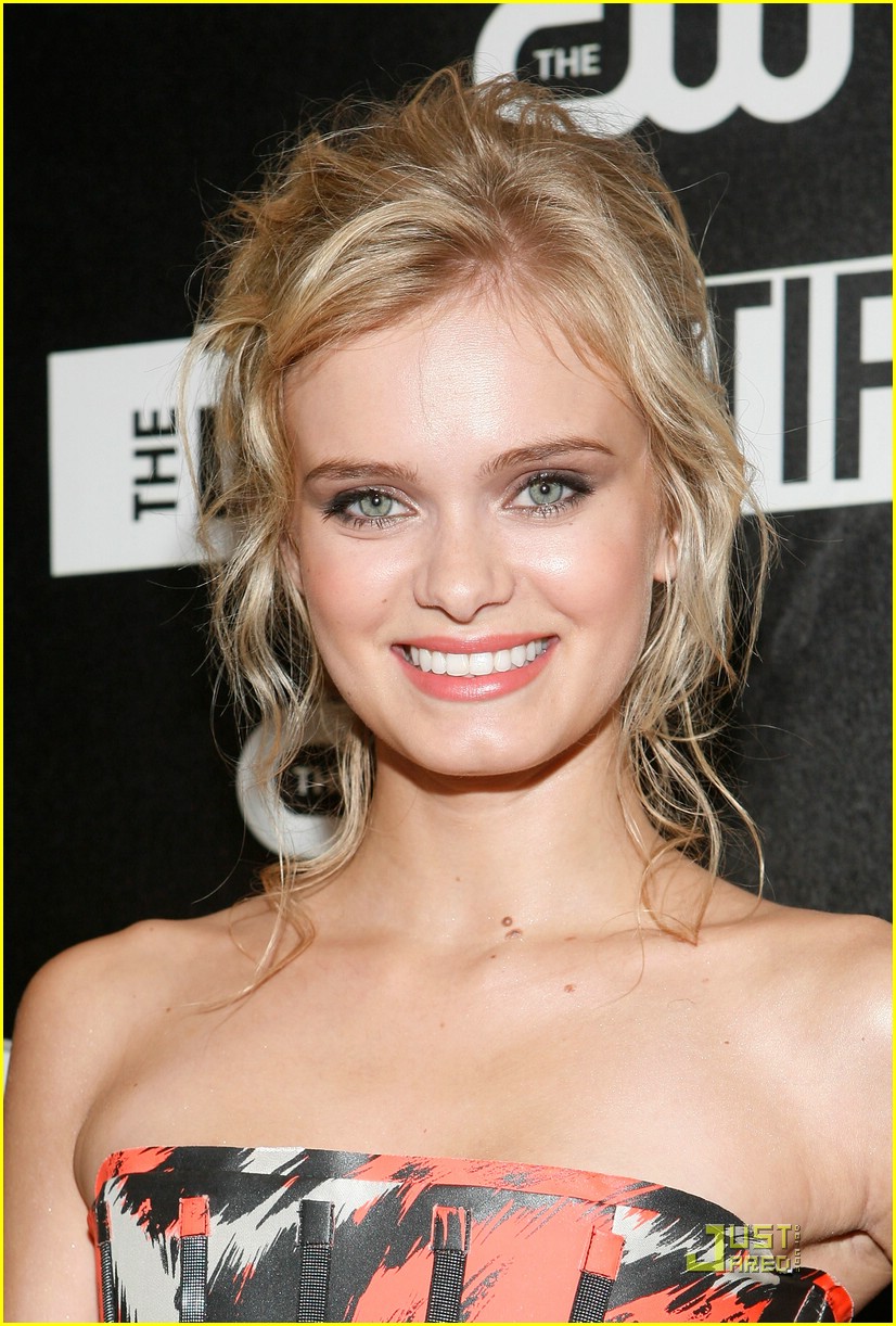 Full Sized Photo of mischa barton sara paxton tbl party 13 | Mischa Barton & Sara Paxton: TBL ...
