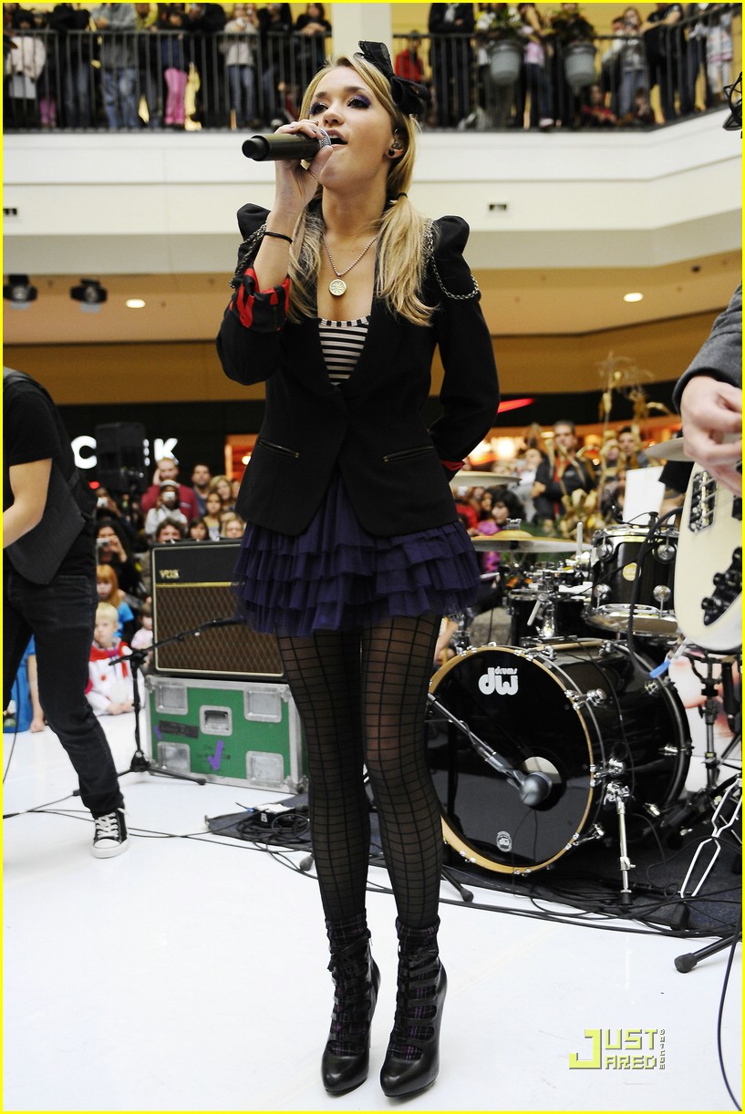 Emily Osment: Mayhem in Markville! | Photo 333971 - Photo Gallery ...